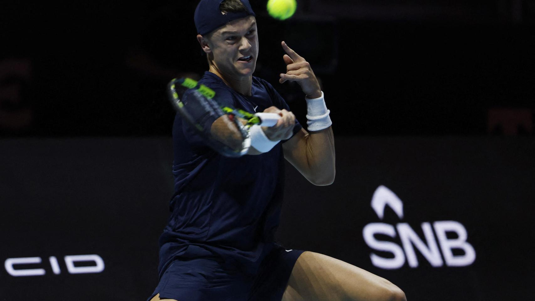 Alcaraz no tiene piedad ante Rune y se verá las caras con Nadal por un ...