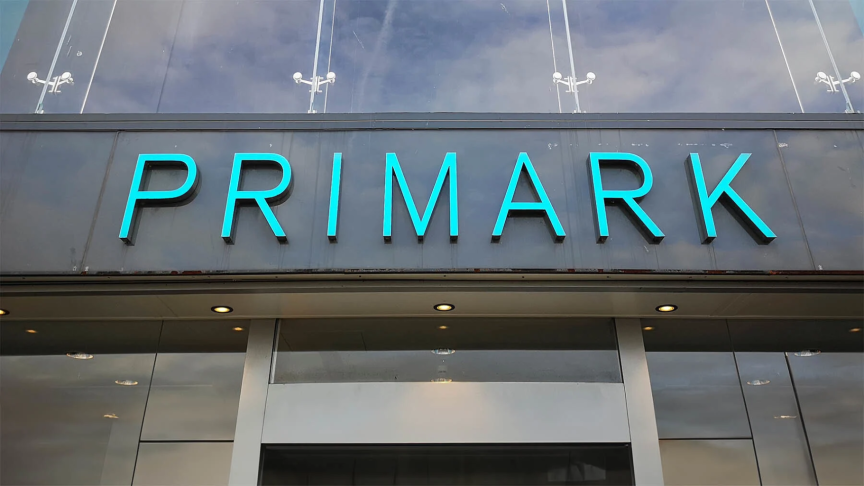 Adiós a pagar por el equipaje: la bolsa de viaje de Primark por tan ...