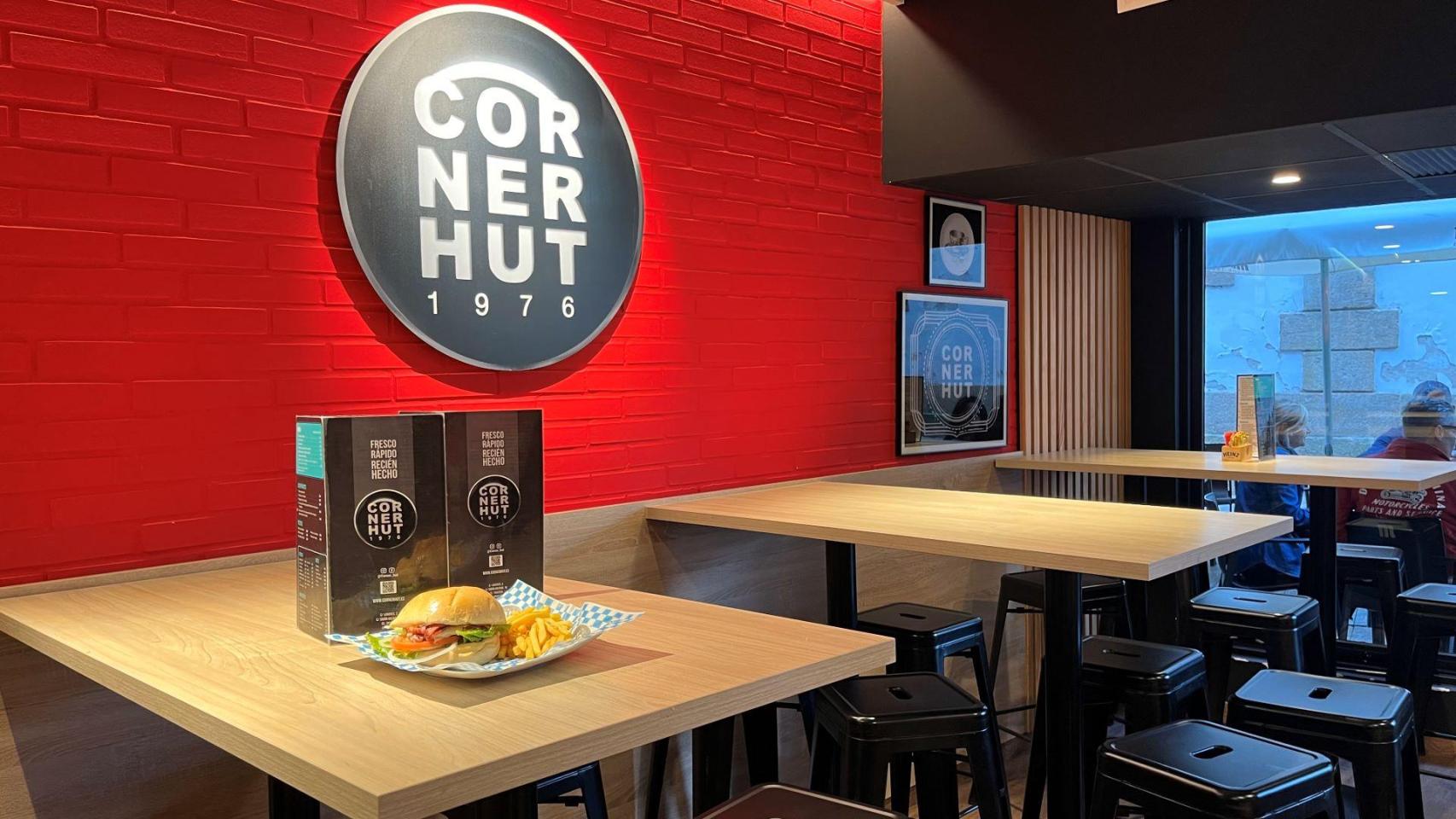 Corner Hut, 48 años en Vigo ofreciendo "las hamburguesas de siempre a ...