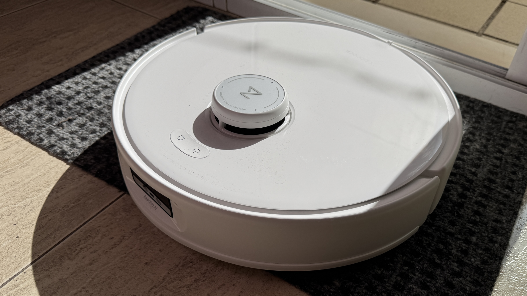 He probado el robot aspirador todoterreno: supera obstáculos, saca un ...