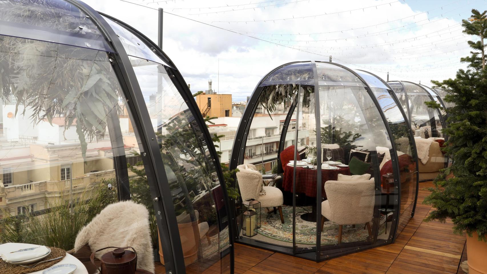 Iglús en el cielo de Madrid: la azotea de un hotel que se transforma en ...