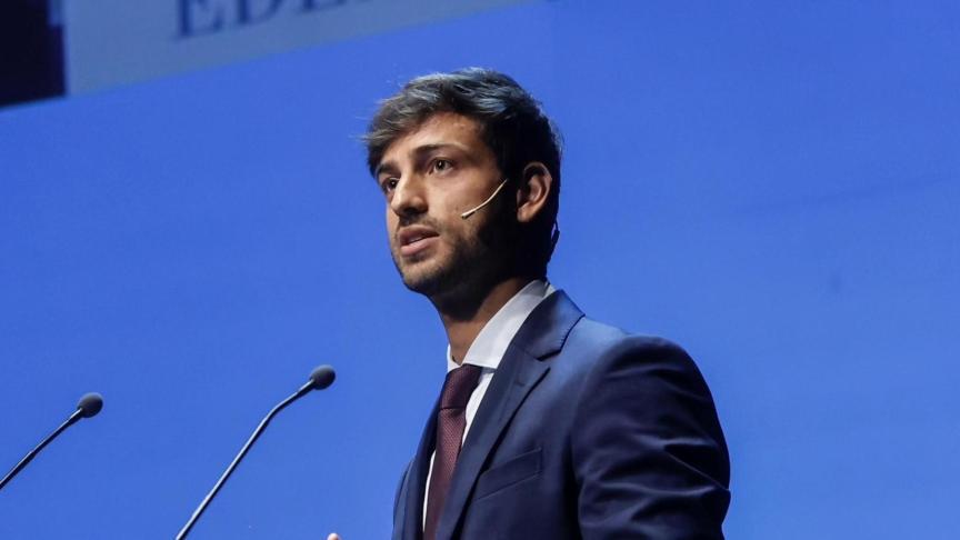 Shaela lashae friendly fun lady that enjoys your company