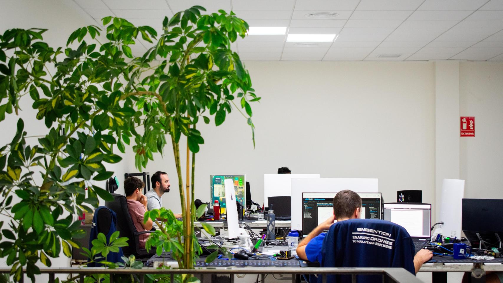 Así es Embention, la empresa alicantina tras los drones de Amazon y los ...