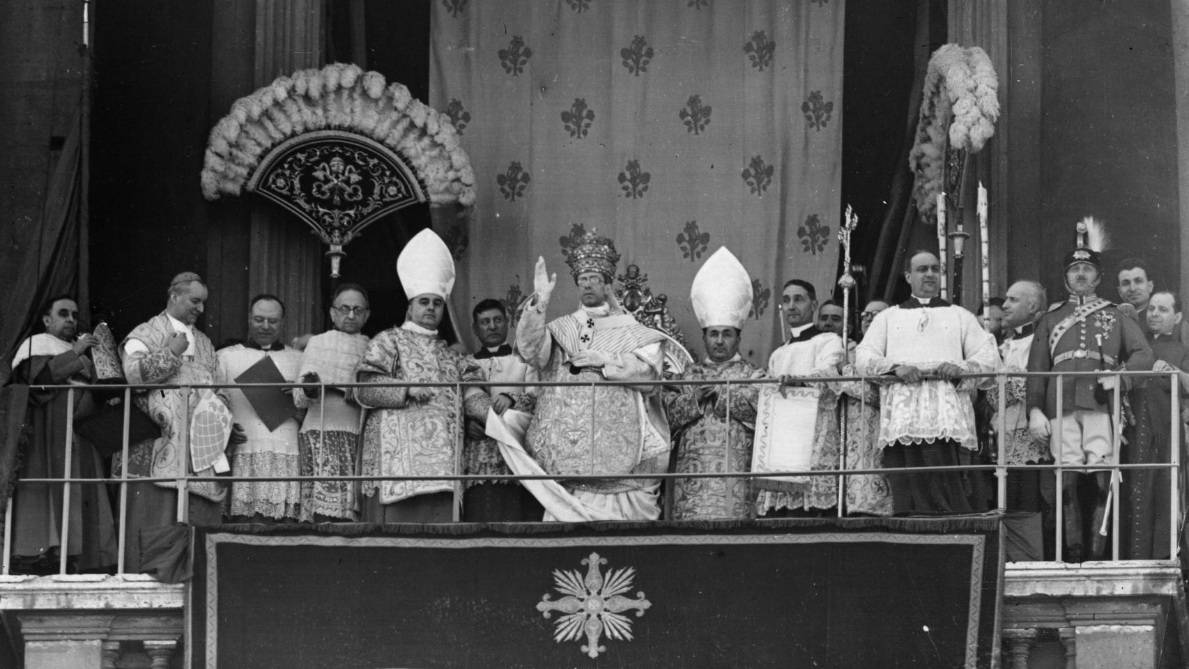 Ni el papa de Hitler ni el de Mussolini: revelan el verdadero papel de ...