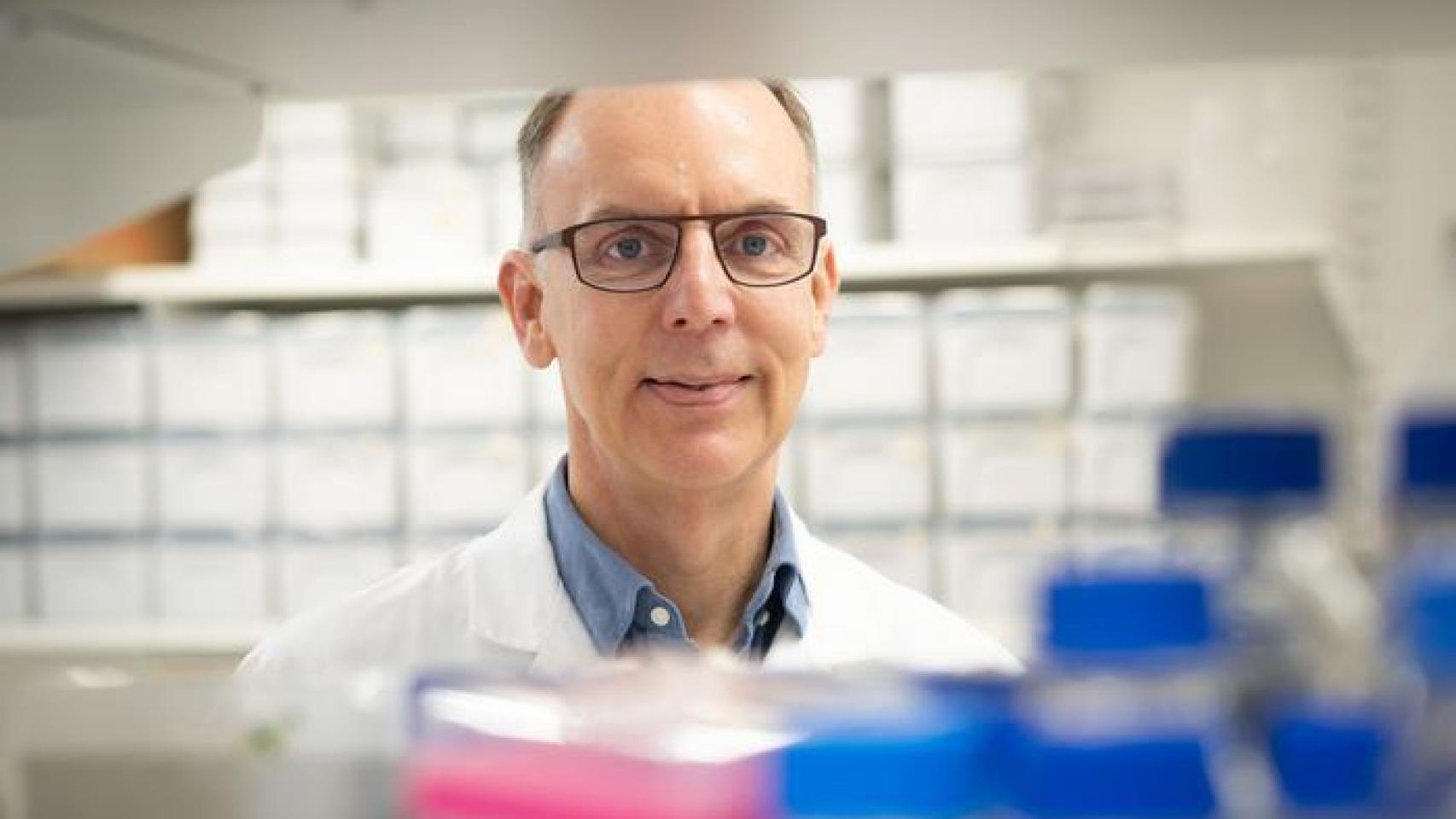 El profesor sueco que alerta de bacterias superresistentes que llegan ...