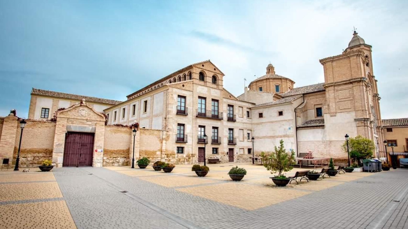 Este es el bonito palacio que debes visitar cerca de Zaragoza: es un ...