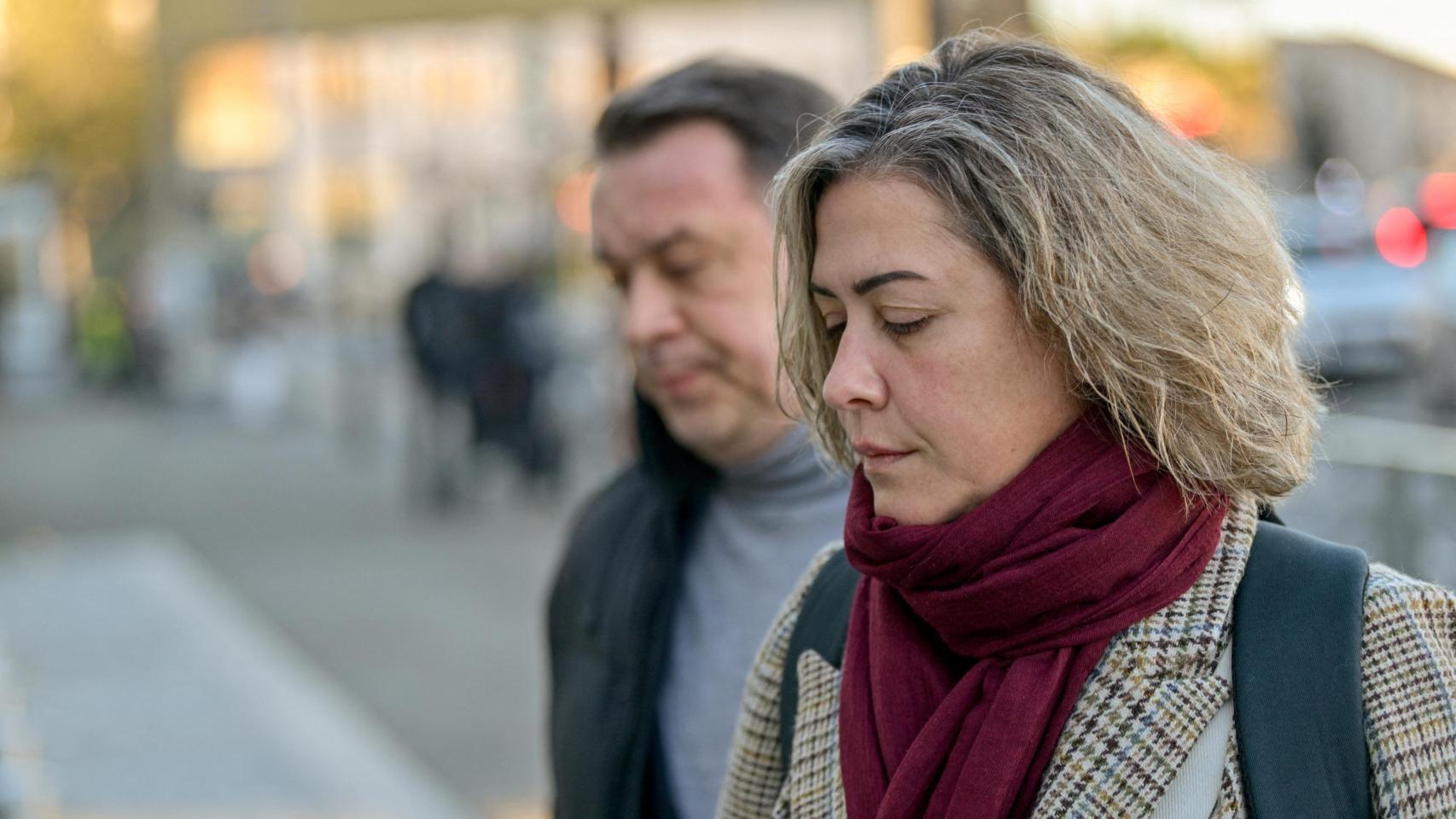 La nueva vida de Caroline, hija de Gisèle Pelicot: publica un libro ...
