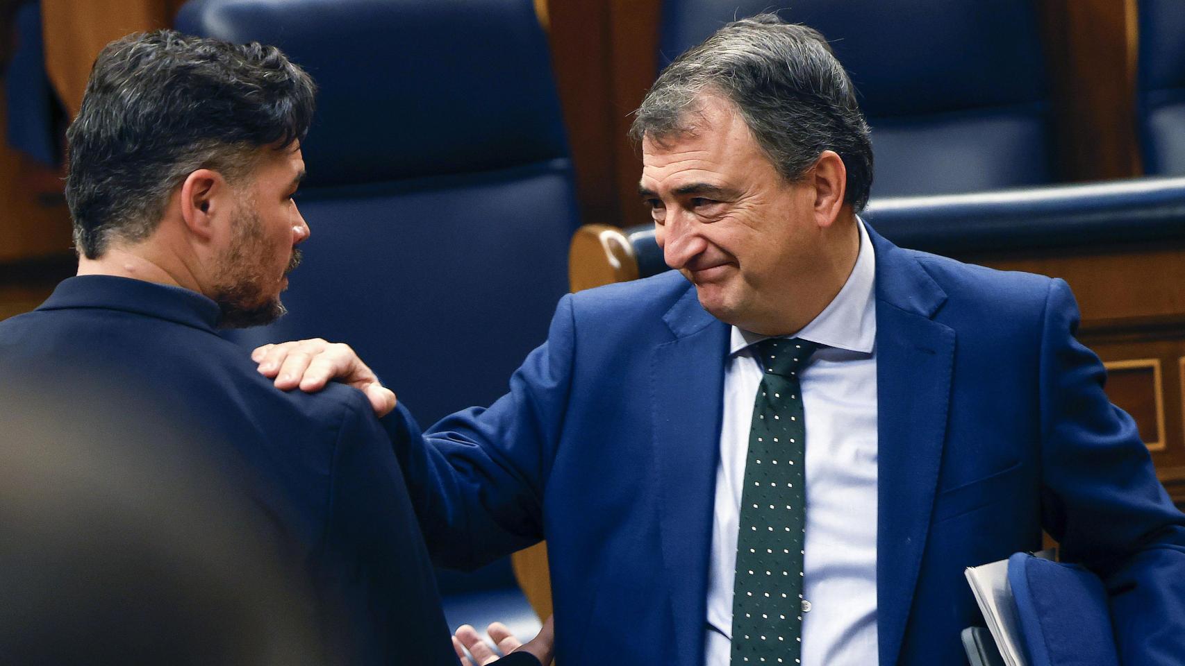 La entrega del palacete del Cervantes al PNV en París no tiene vuelta ...