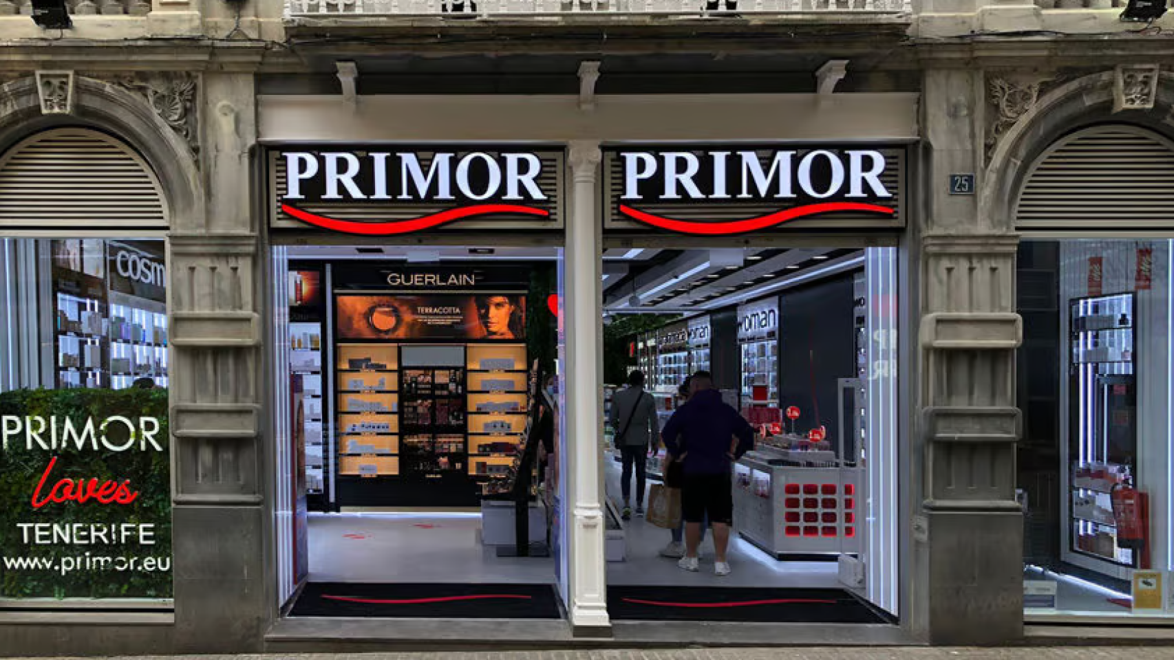 Primor tiene el contorno de ojos que usan las famosas: elimina los ...