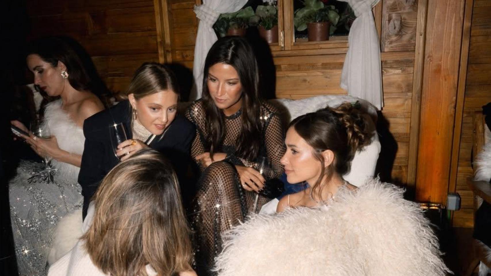 Quién es María Martín de Pozuelo: la 'doble' de María Pombo que forma ...