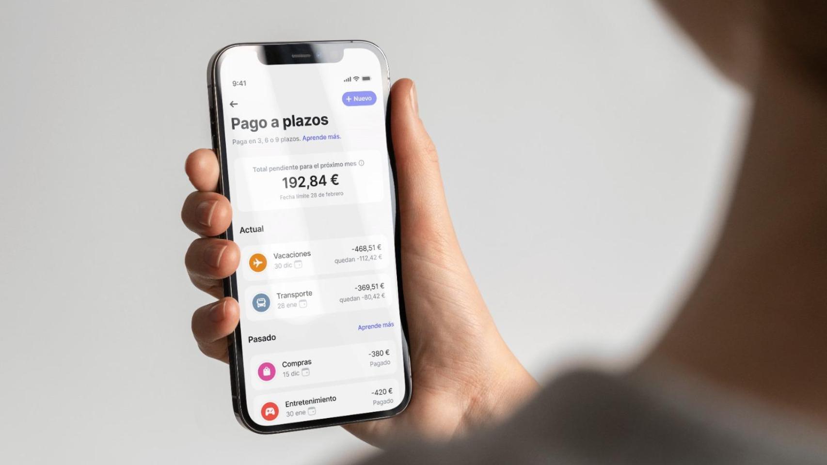 Revolut introduce el pago a plazos para sus clientes de crédito en España