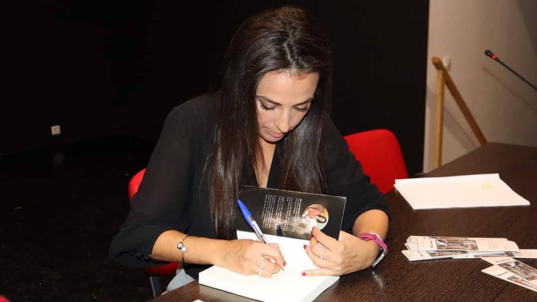 Mary Jiménez, de cajera de supermercado a escritora de éxito: "Soy un ...