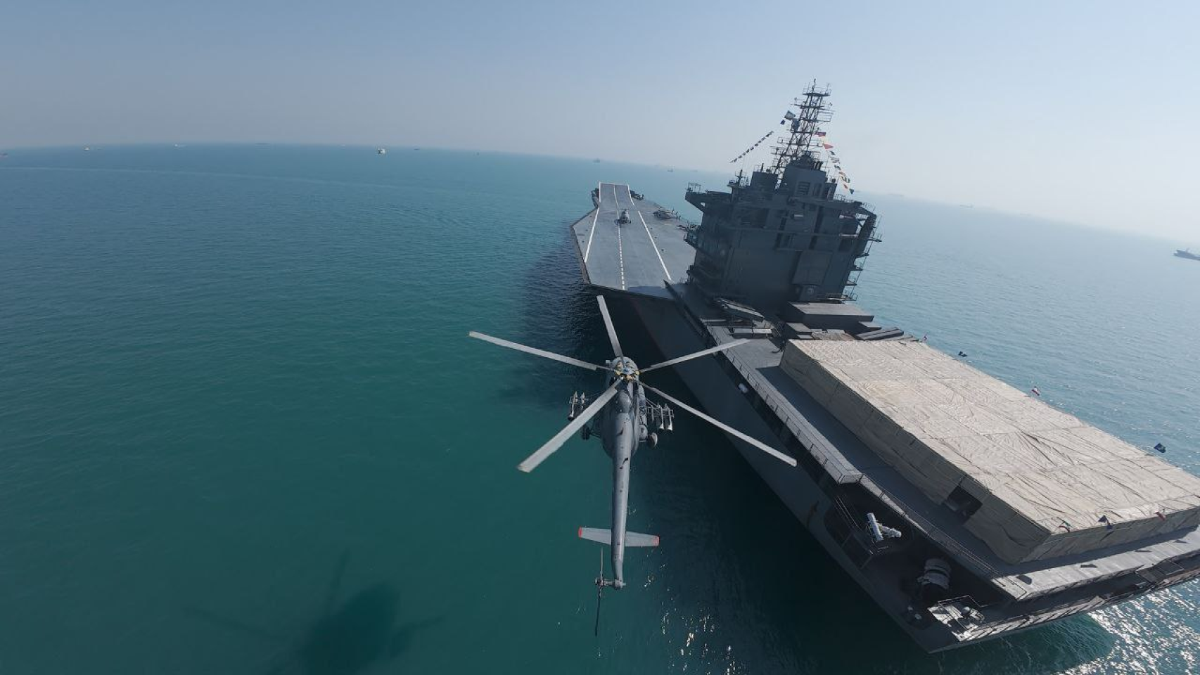 Shahid Bagheri, el nuevo portaeronaves de Irán es un antiguo carguero ...