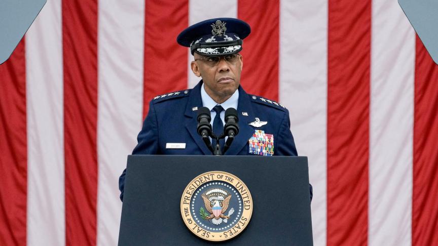 Trump despide al jefe del Estado Mayor Conjunto, Charles Brown, el ...