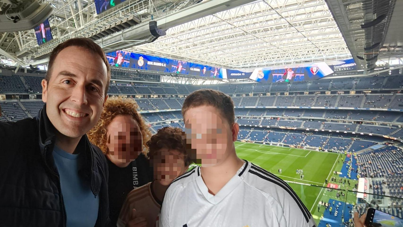Juanjo Conesa y su hijo de 13 años recibieron una paliza de una turba ...