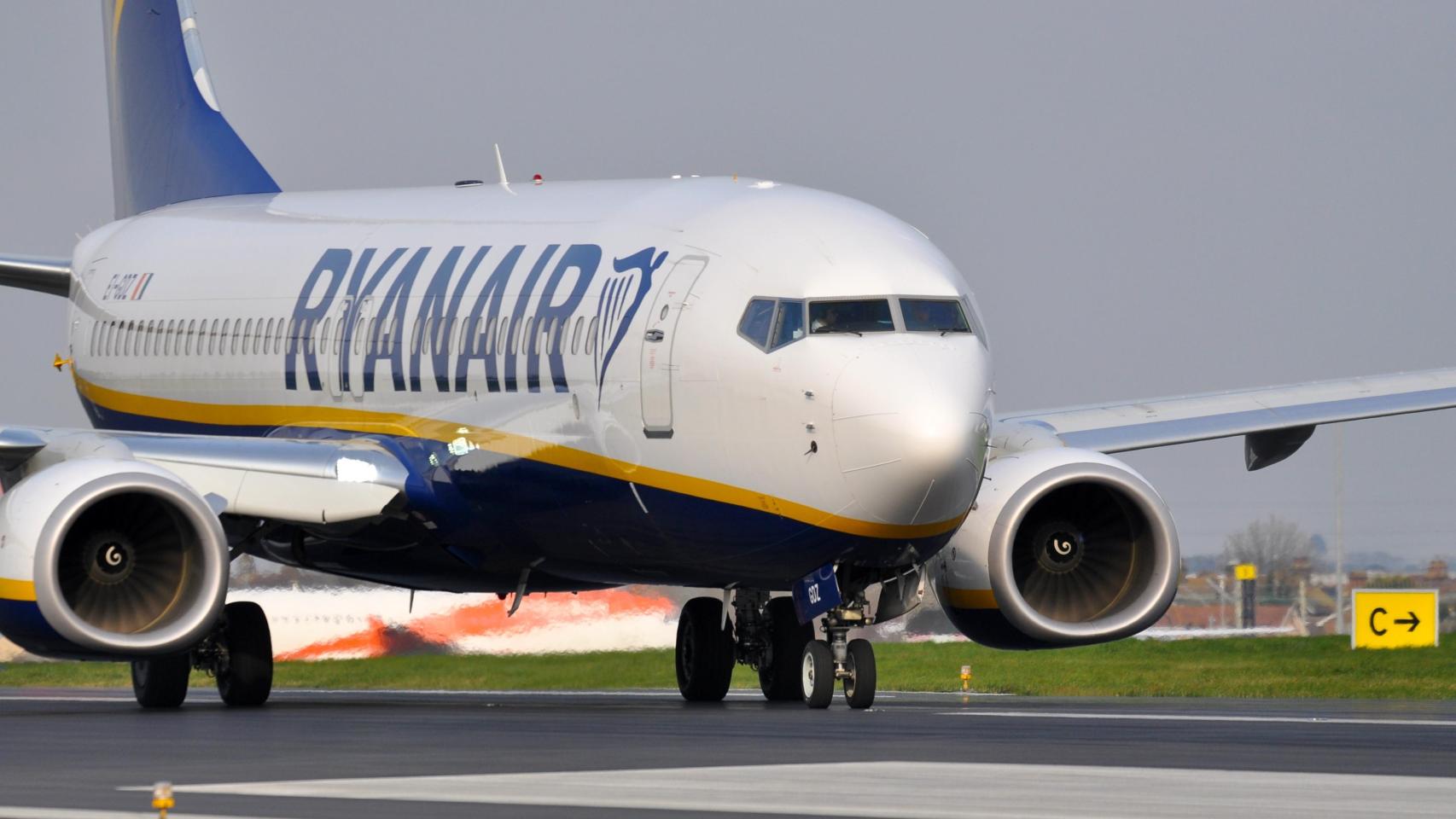Ryanair gana 820 millones en el primer trimestre y confía en que Boeing ...