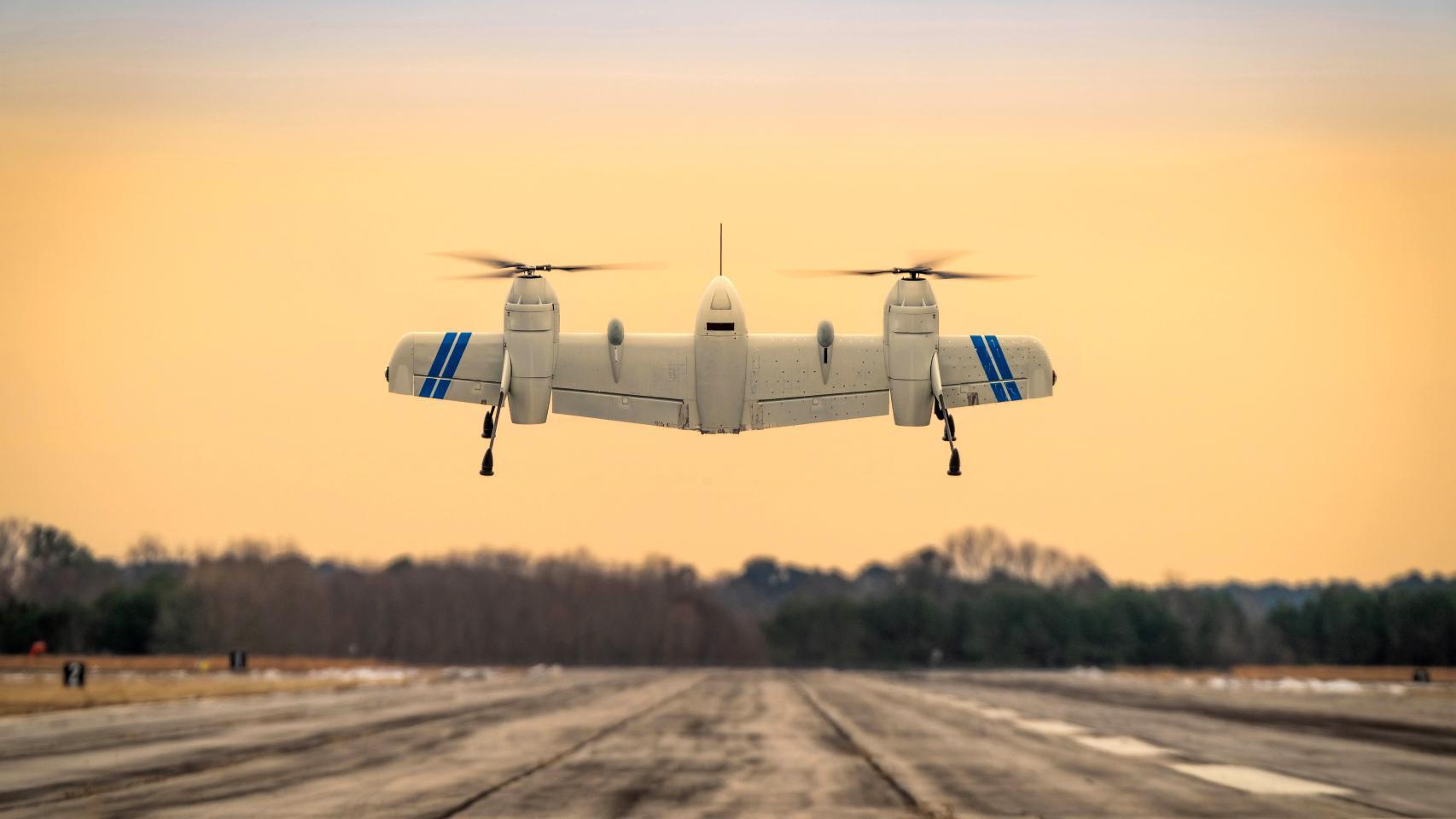 El ingenioso dron que despega como un helicóptero y vuela como un avión ...