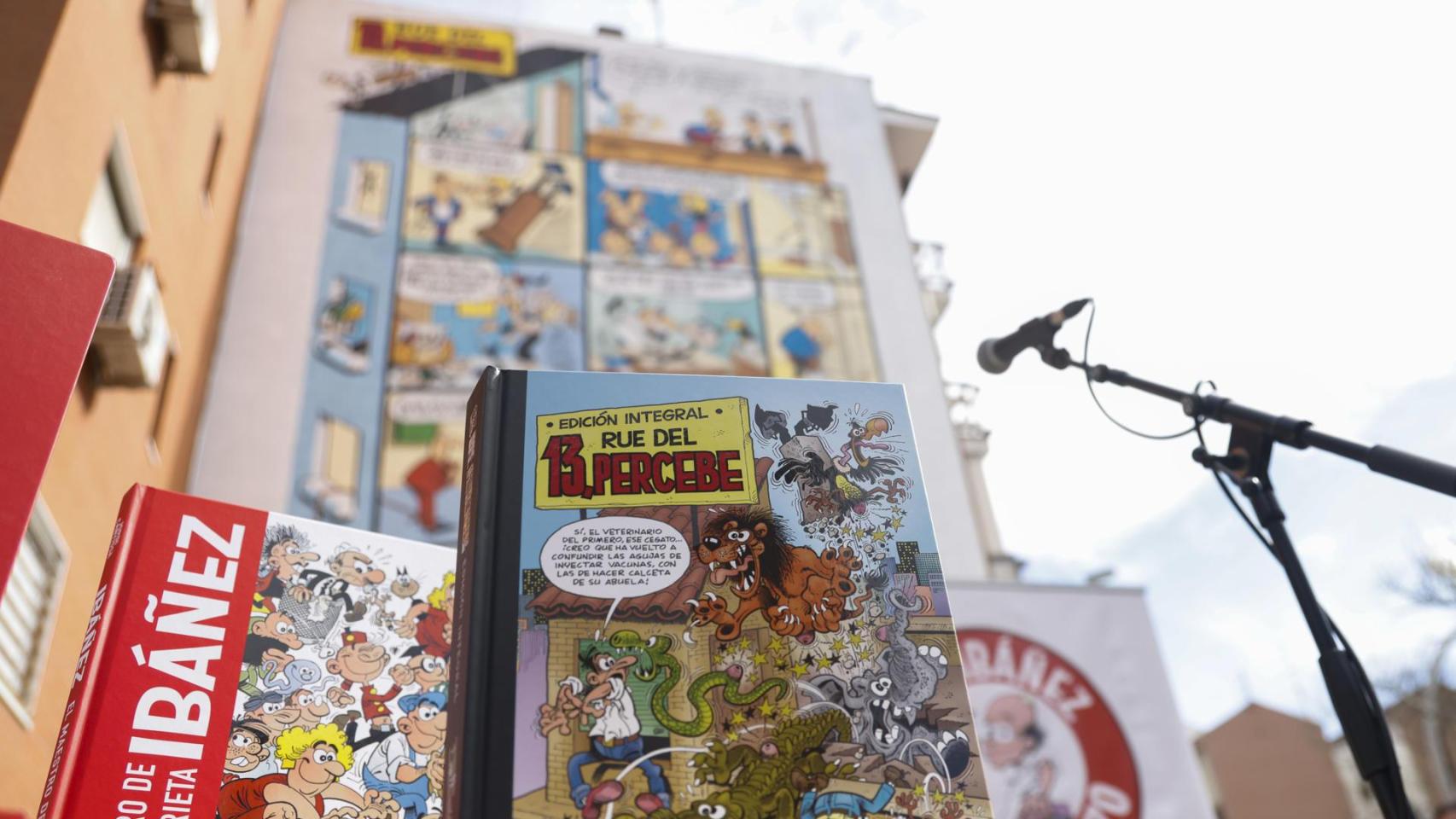 El aplaudido homenaje en Madrid a Ibáñez: los secretos del mural que ...