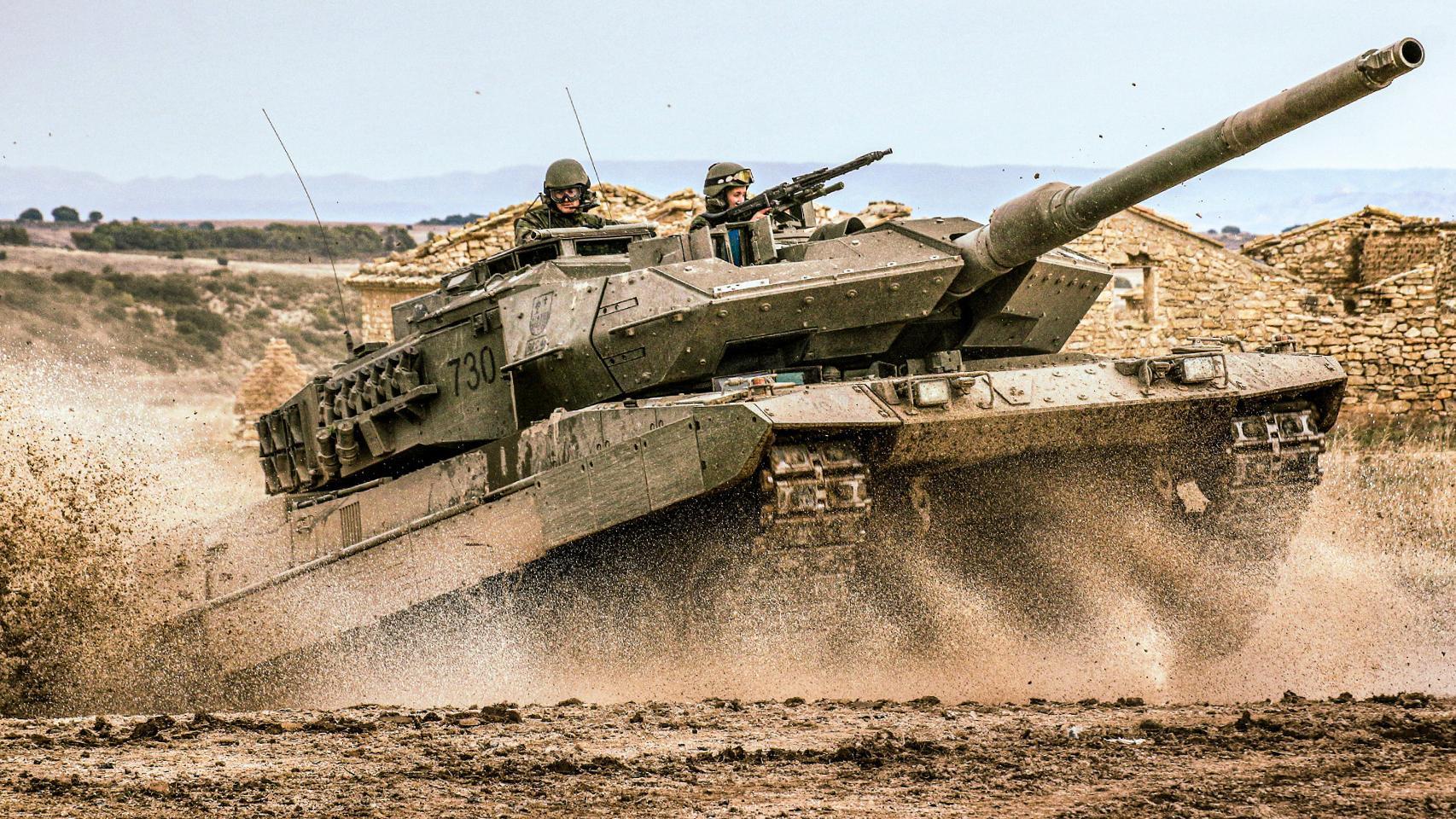 Así son los tanques Leopard 2A8 que quiere el Ejército: alta potencia de fuego y protección ...