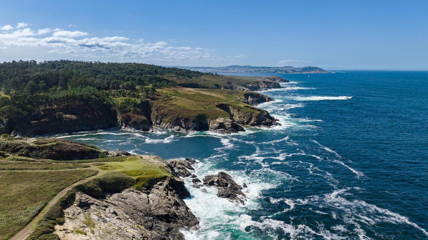 El litoral de Oleiros (A Coruña), un monumento natural que llega al ...