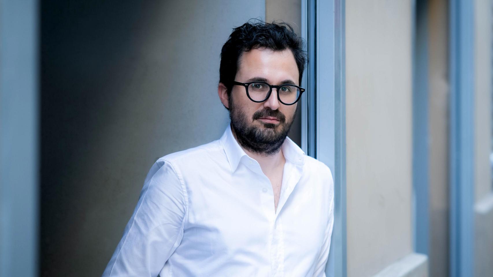 'El vuelo del hombre', de Benjamín G. Rosado, Premio Biblioteca Breve ...