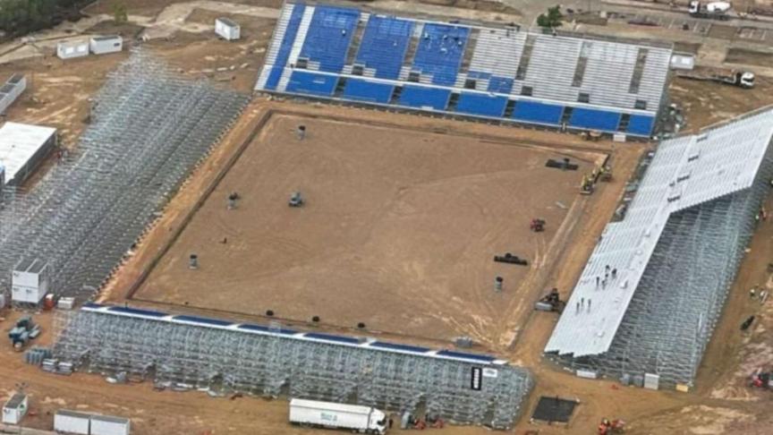 Así se ve el estadio portátil del Real Zaragoza a vista de pájaro: de las gradas blanquiazules ...