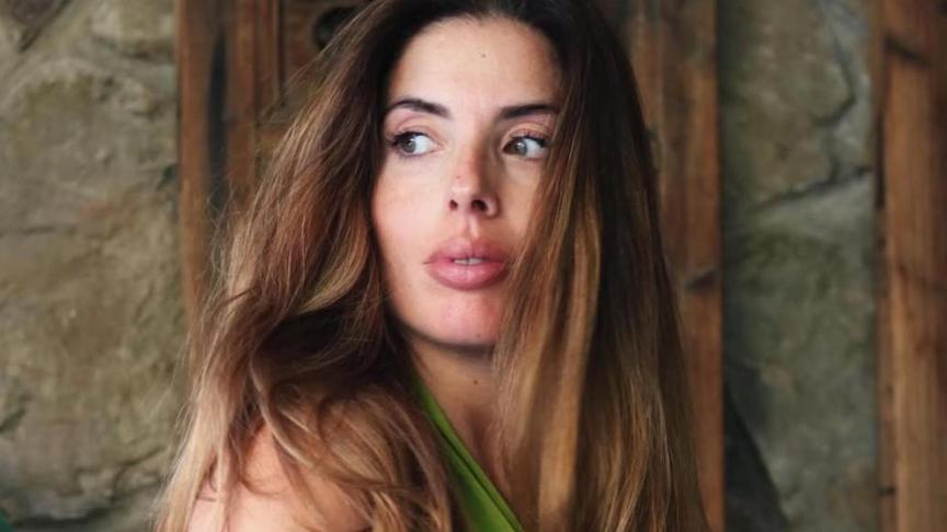 Lidia Bedman encarna la elegancia más absoluta con este vestido de lino de firma española