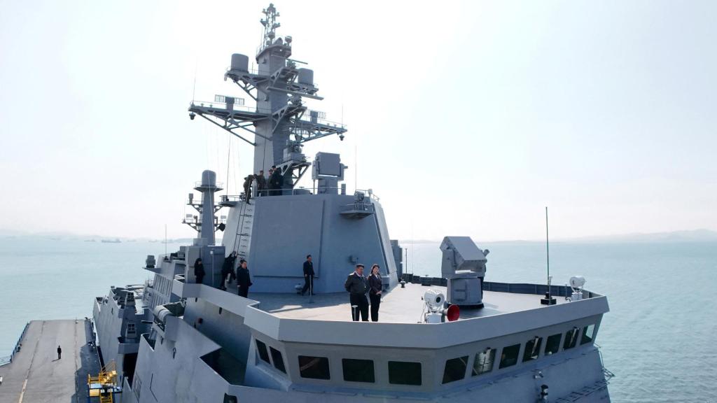 Así es el Choe Hyon, el primer destructor de Corea del Norte: 74 celdas verticales para lanzar ...