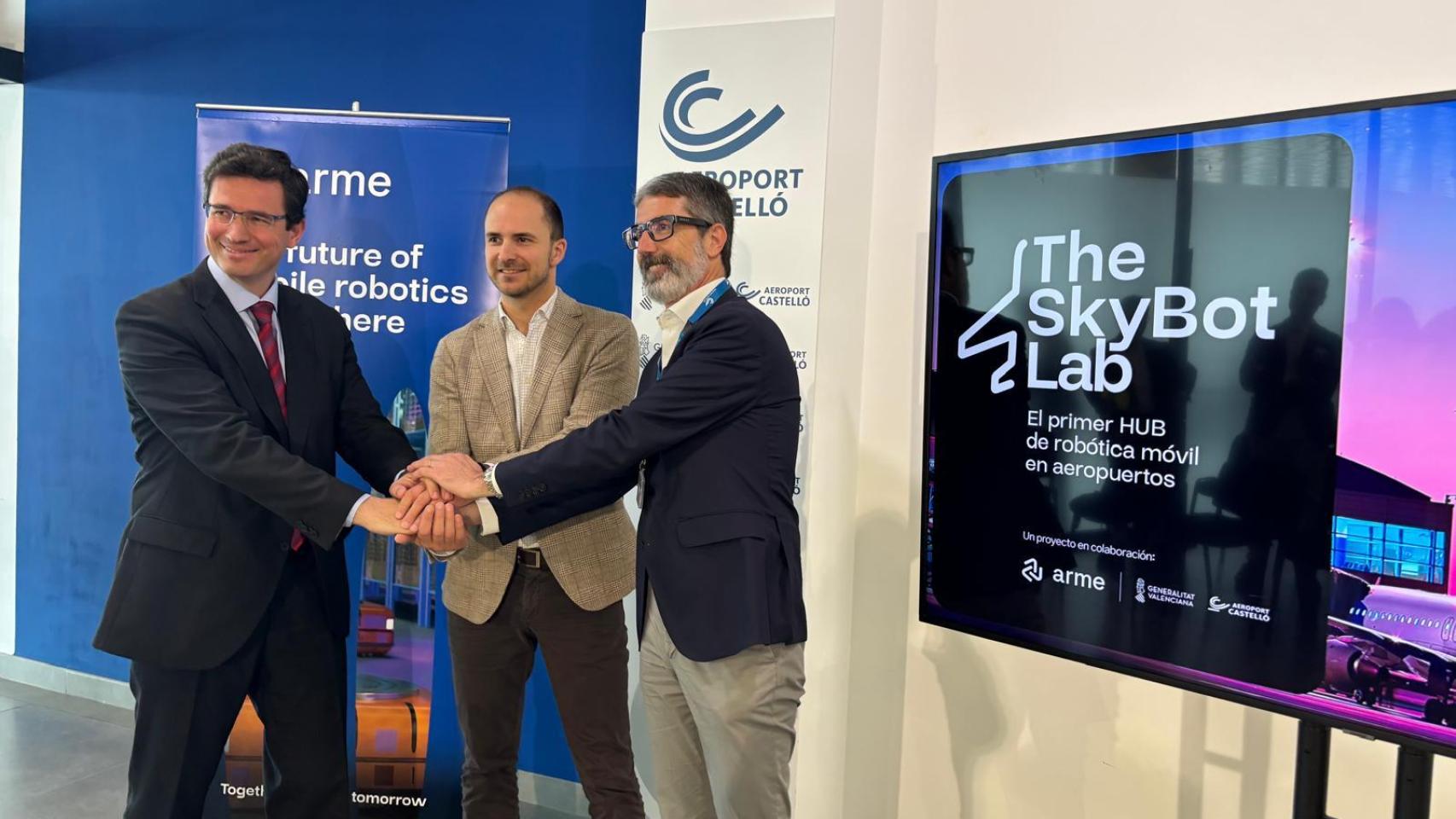 El primer hub de robótica móvil en aeropuertos del mundo levanta el vuelo en Castellón: así es ...