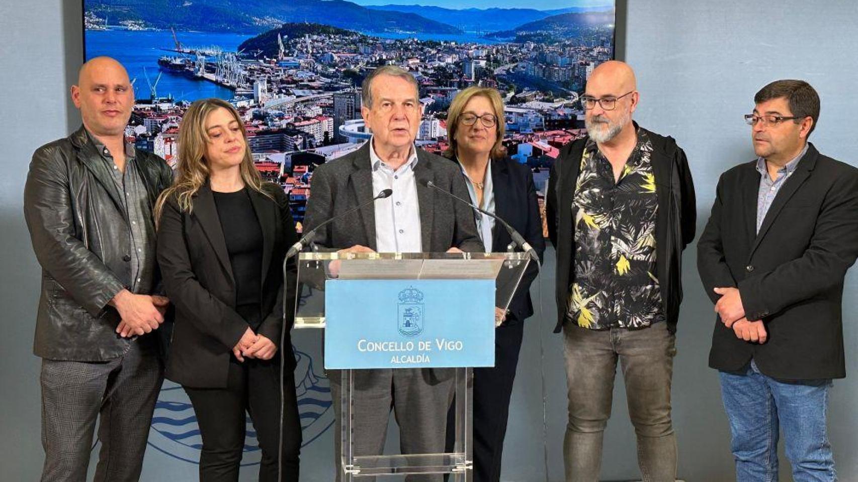 Vigo celebra las Letras Galegas con música, danza y poesía en la calle ...
