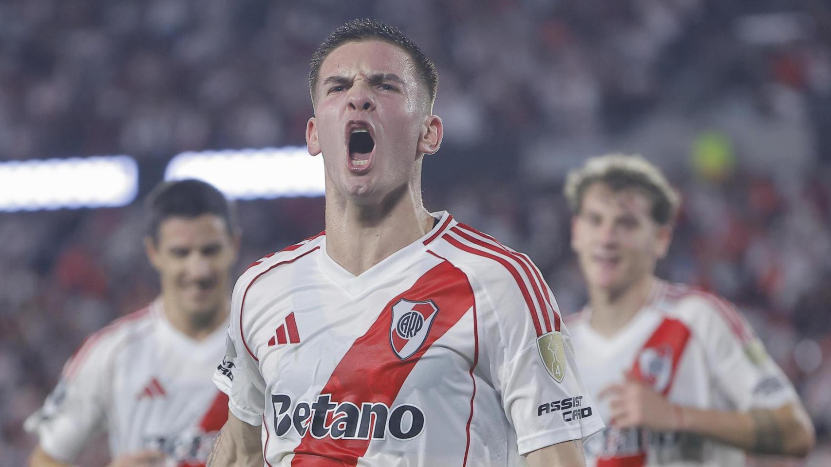 El Real Madrid cocina a fuego lento el fichaje de Mastantuono, la joya de 17 años de River Plate