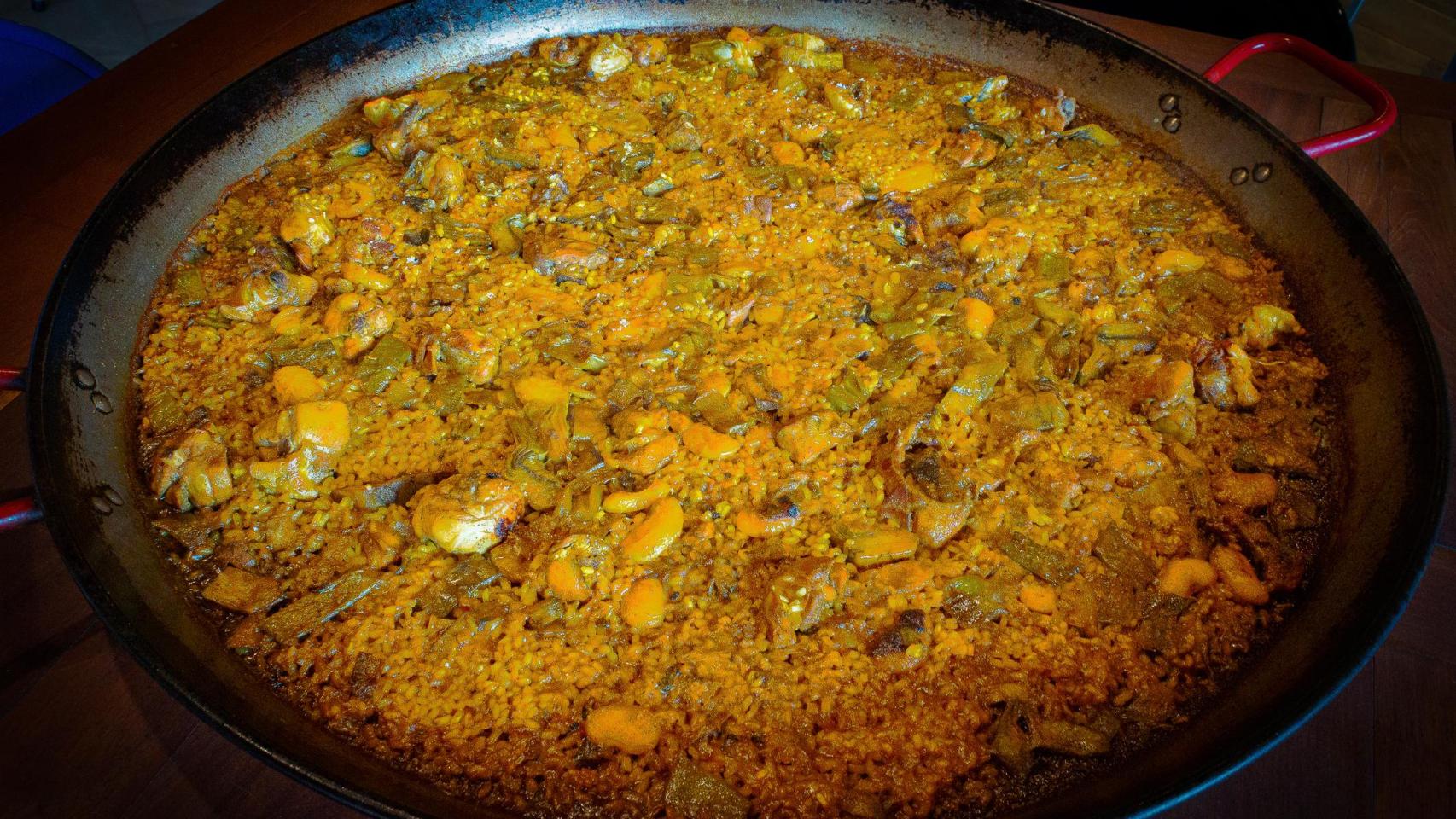 La mejor paella de España fuera de Valencia se come en esta capital ...