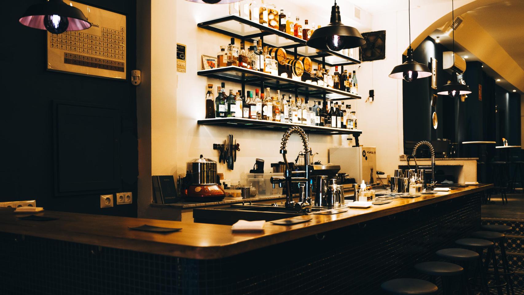 Nueva etapa en Momus Bar: la coctelería 'irónica' de Madrid del ex ...