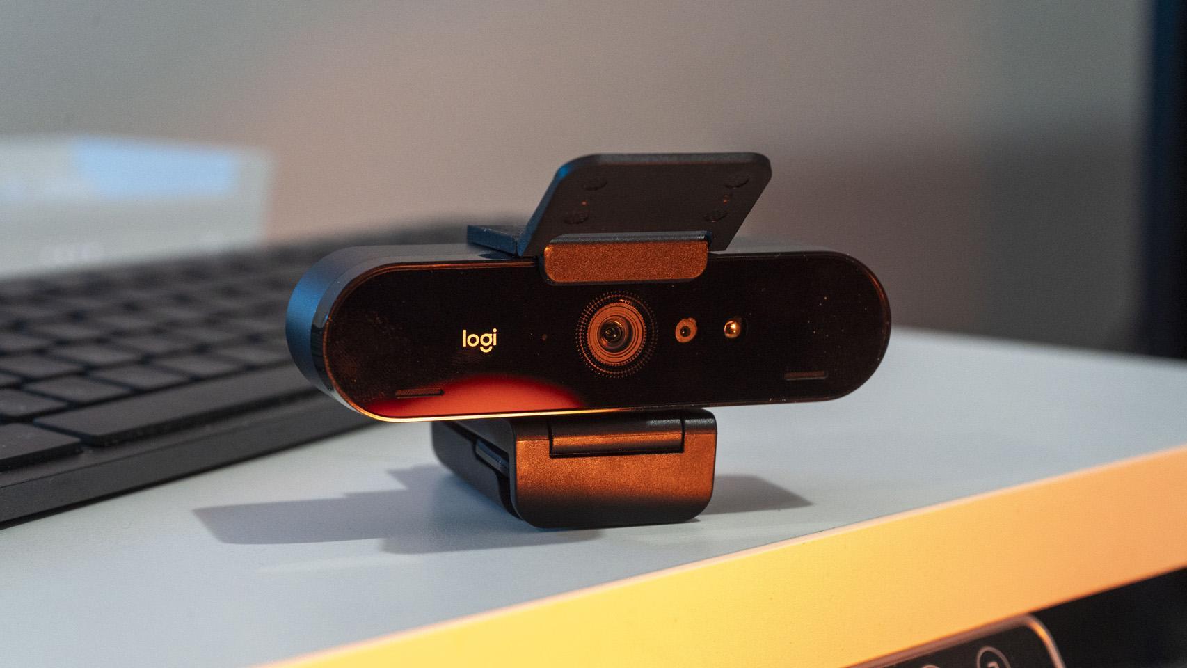 La webcam para teletrabajar este verano: he probado la Logi Brio que te ...