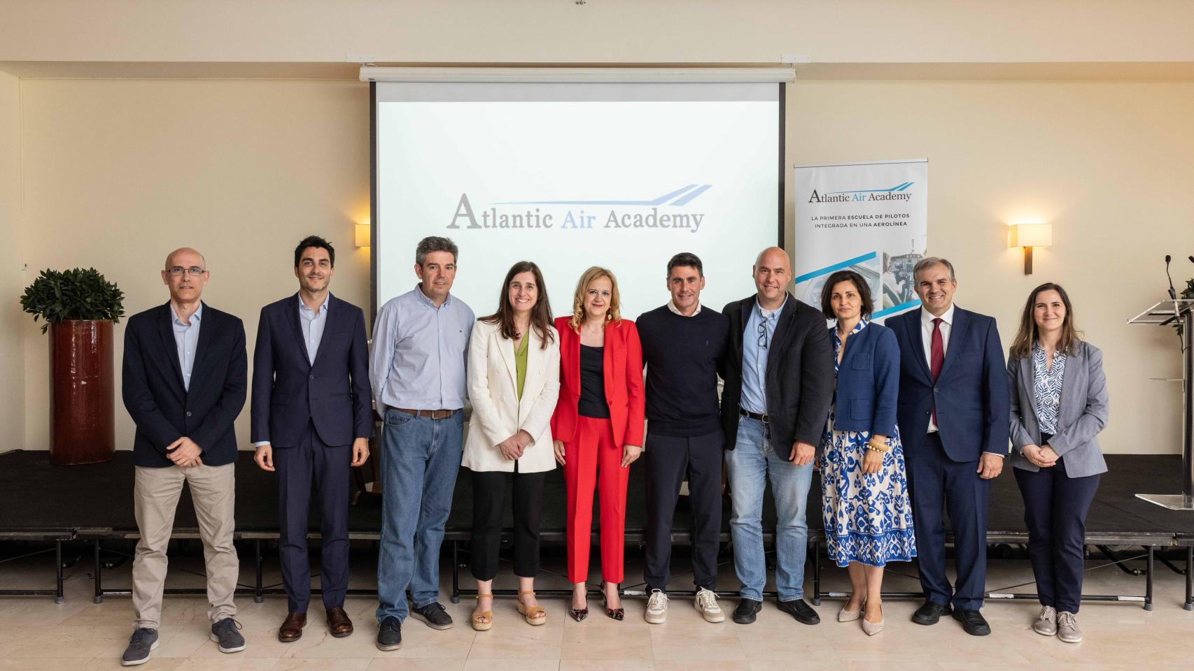 Atlantic Air Academy, la primera escuela de pilotos integrada en una aerolínea, despega de ...