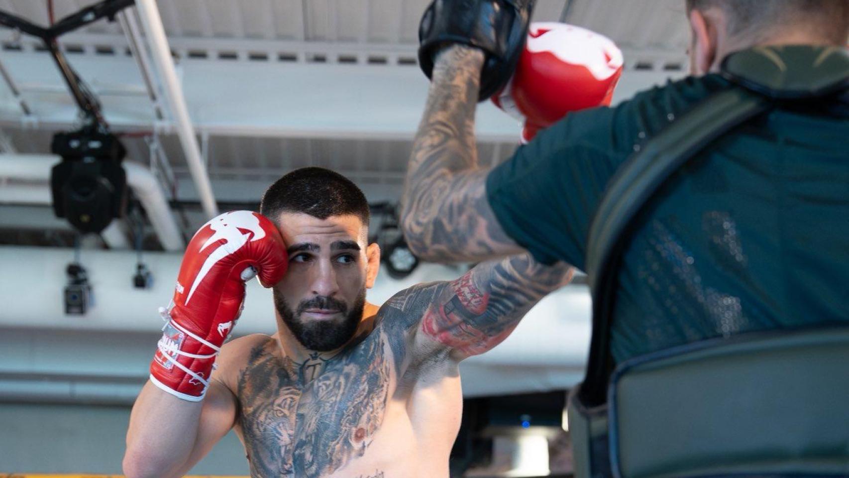 Javi Climent, entrenador de Topuria: "Ilia va a noquear a Charles ...