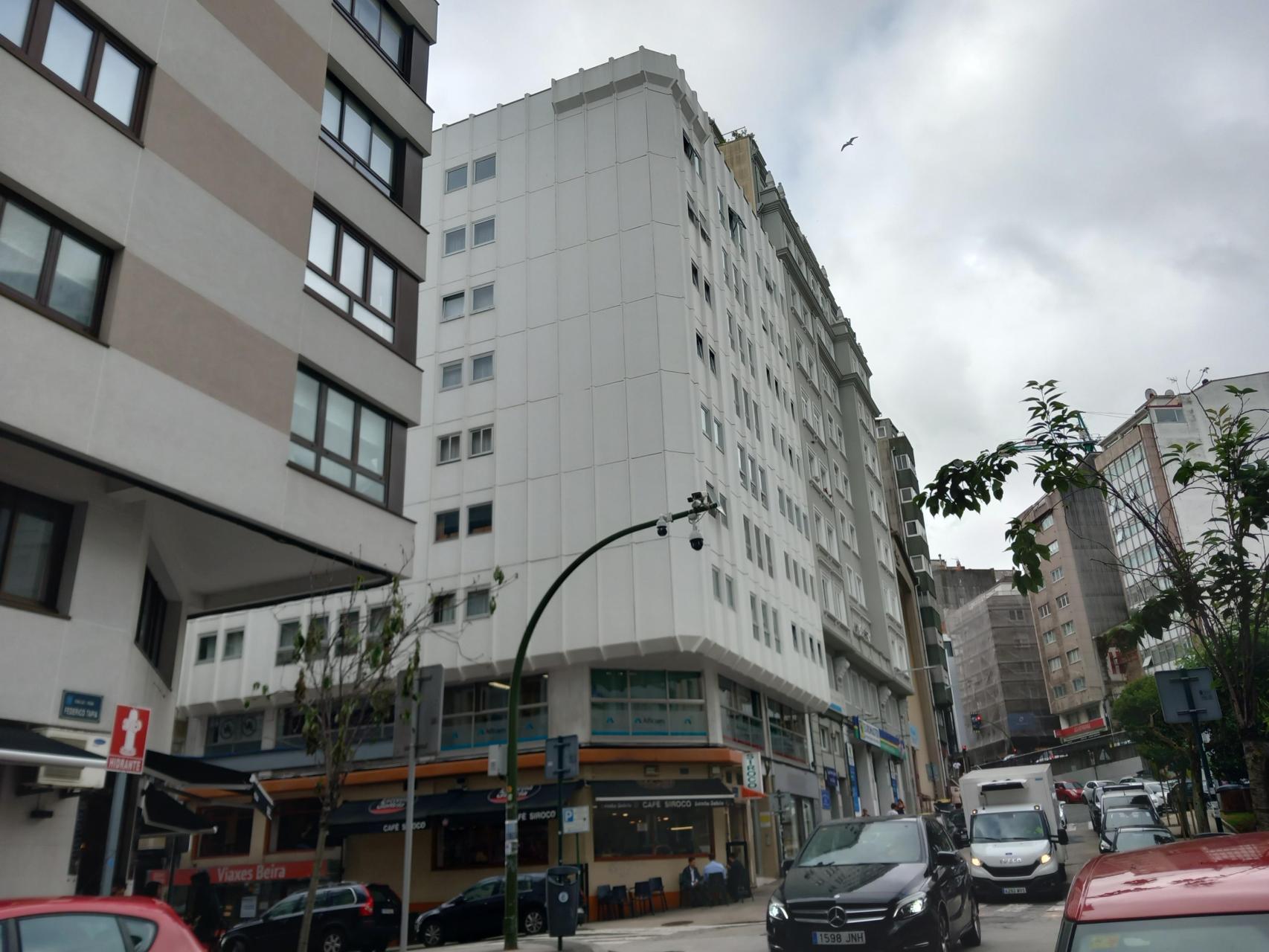 Viviendas en la plazuela de Labaca de A Coruña. Una modernidad permanente
