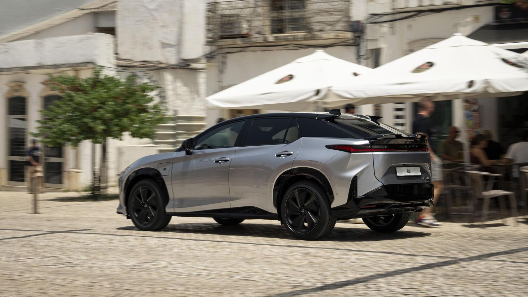 Lexus RZ: el SUV eléctrico con volante tipo avión que adelanta la nueva ...