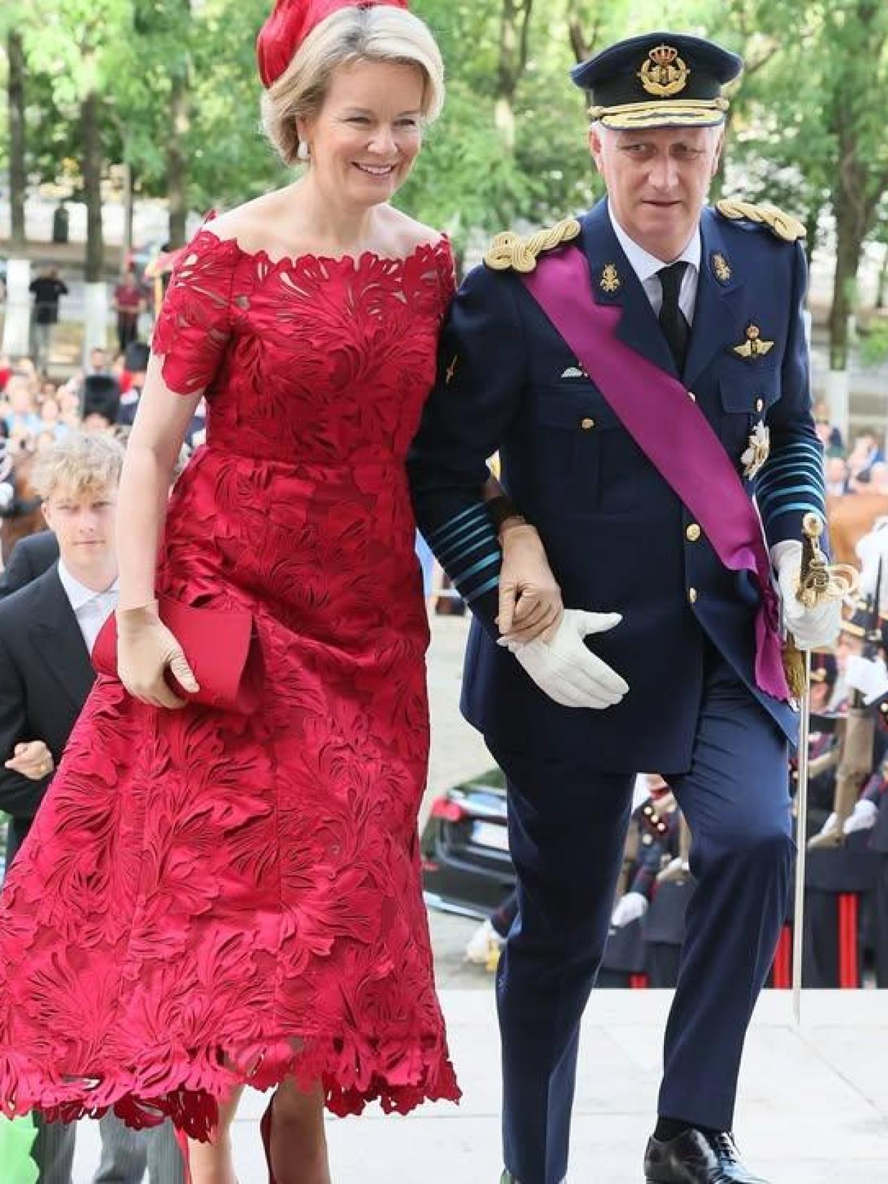 Matilde de Bélgica y las princesa Elisabeth y Eléonore llenan de color ...