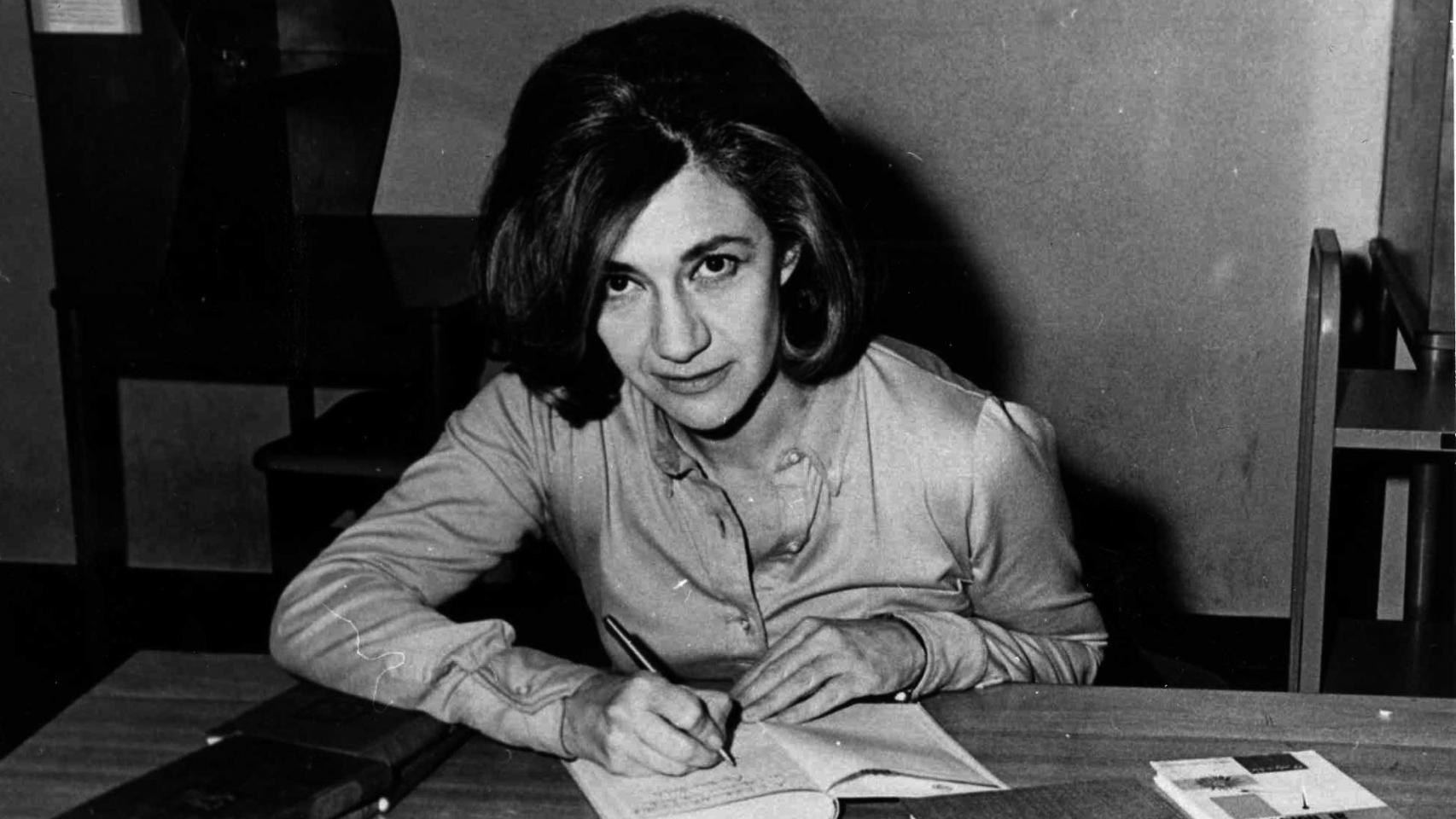 Ana María Matute, doce secretos a los cien años: "Escribo porque no ...