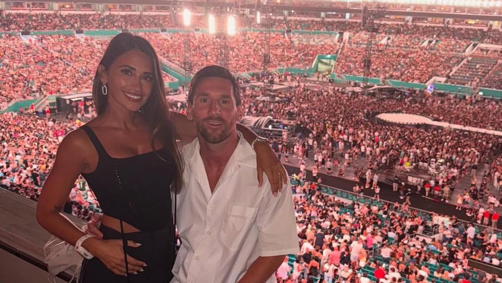 Messi y Antonela, protagonistas inesperados en el concierto de Coldplay ...
