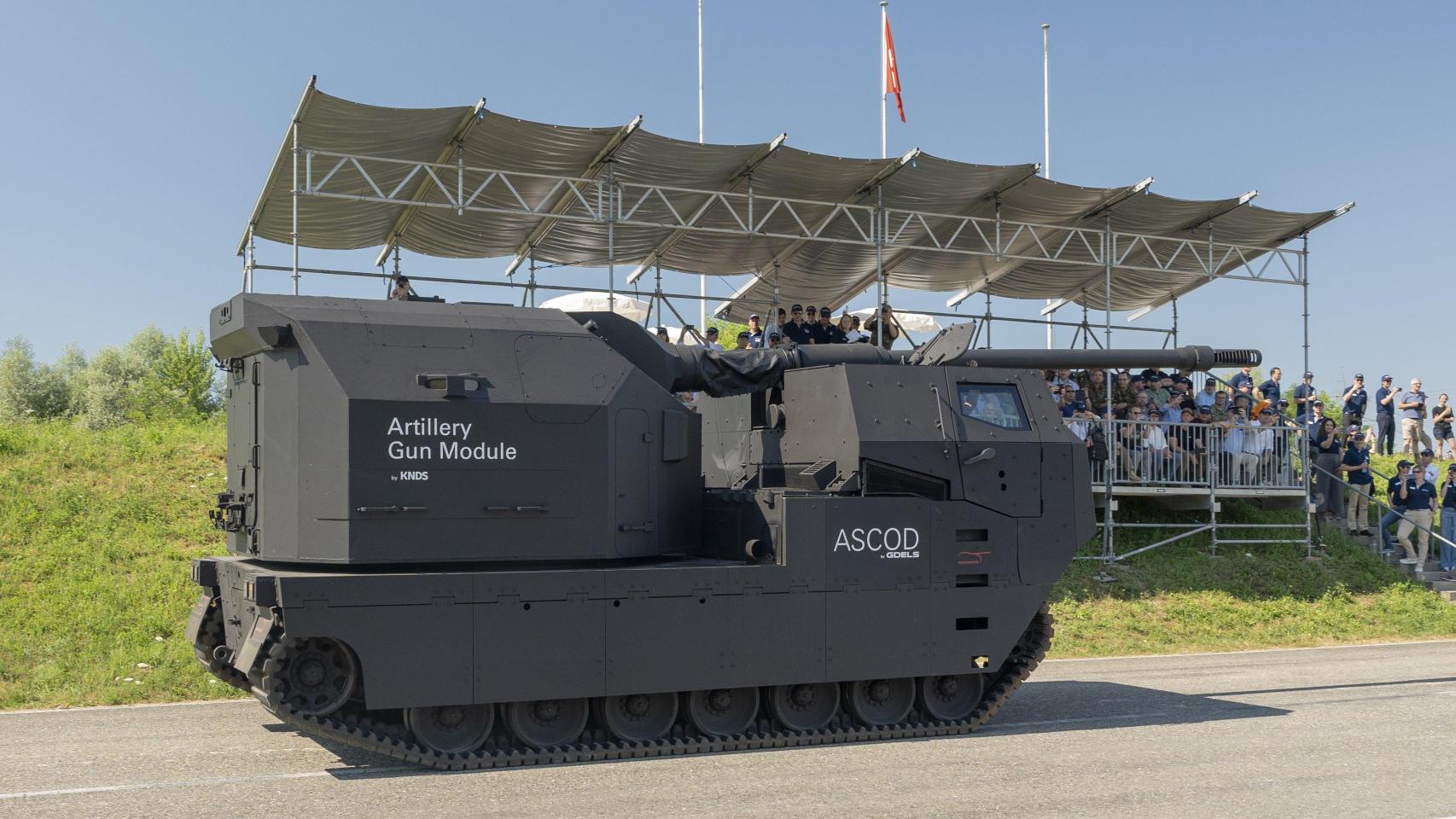 General Dynamics exhibe las capacidades del Némesis ante la mirada de ...
